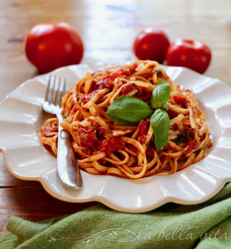 Copycat Carrabba’s Tagliarini Picchi Pacchiu, Linguine Toscana | La ...