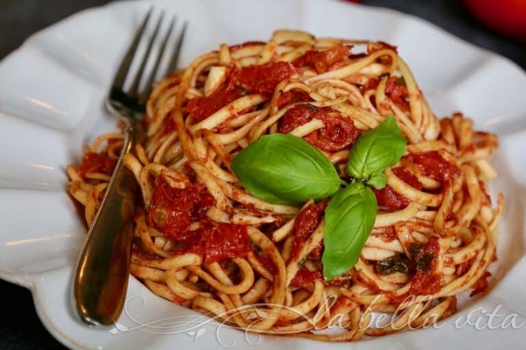Copycat Carrabba’s Tagliarini Picchi Pacchiu, Linguine Toscana | La ...
