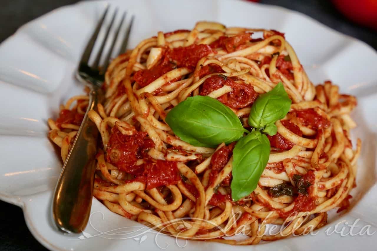 Copycat Carrabba’s Tagliarini Picchi Pacchiu, Linguine Toscana | La ...