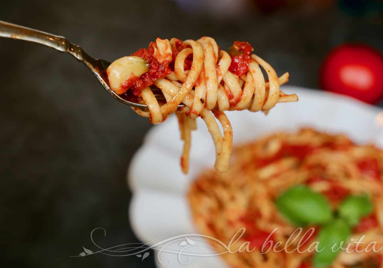 Copycat Carrabba’s Tagliarini Picchi Pacchiu, Linguine Toscana | La ...