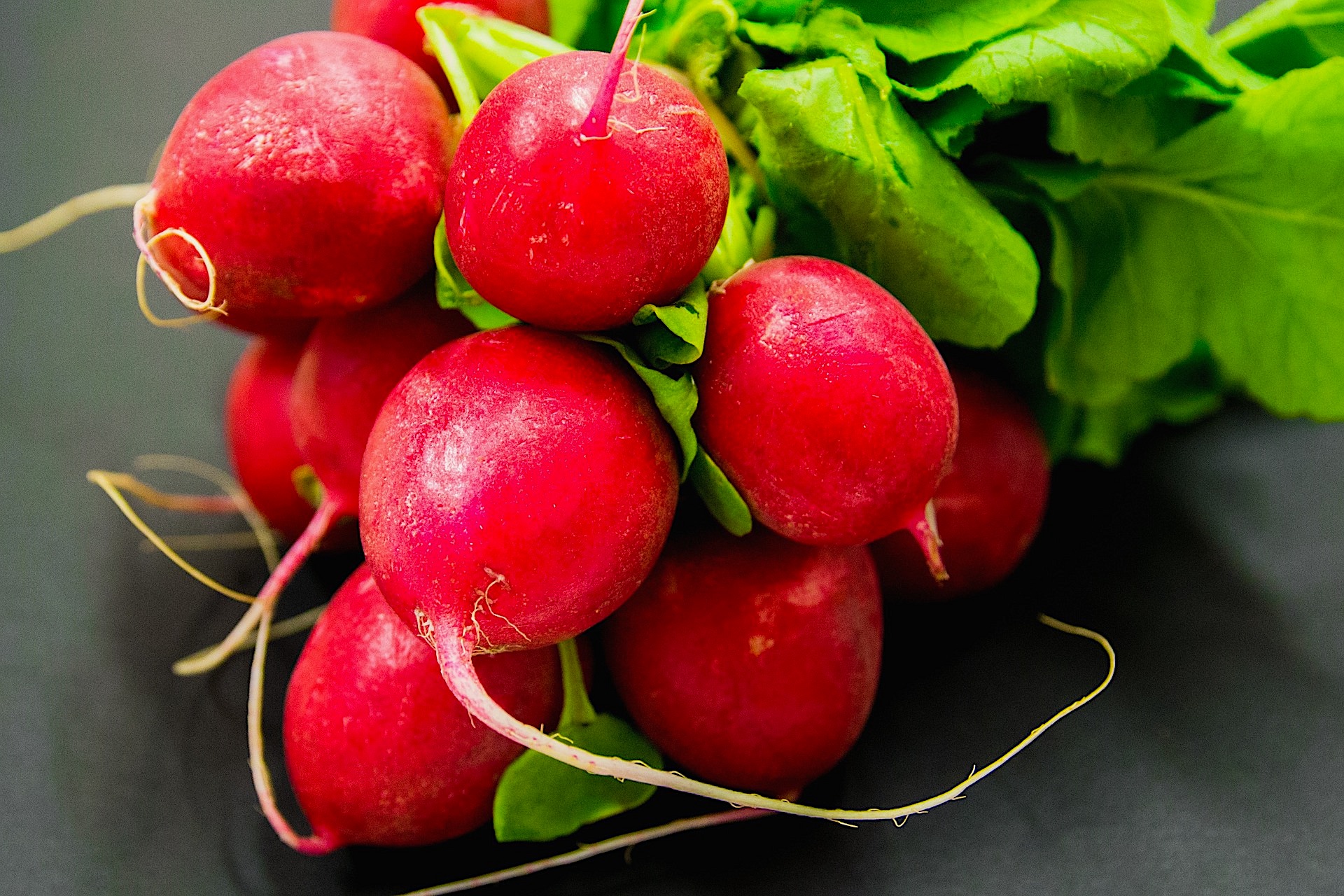 What’s In Season in June: Guide To Fresh Fruit, Vegetables and Herbs ...