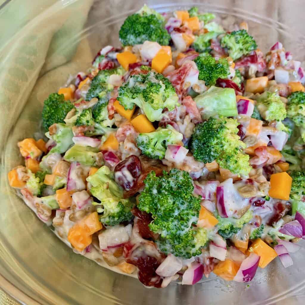 Classic, Creamy, Loaded Broccoli Salad – Easy and Delicious! | La Bella ...