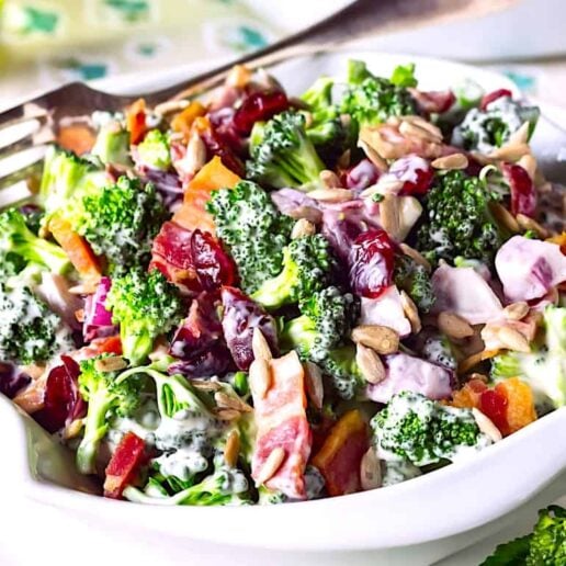 Classic, Creamy, Loaded Broccoli Salad – Easy and Delicious! | La Bella ...
